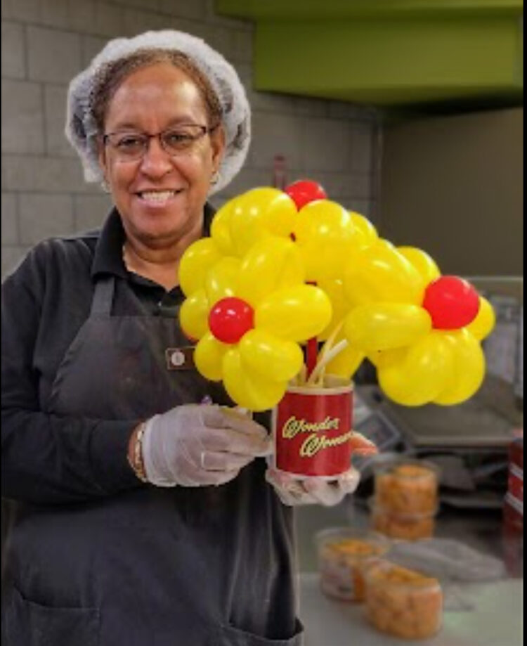 Balloon Gift Examples – Ballooniversal Studios by RouseTECHnologies